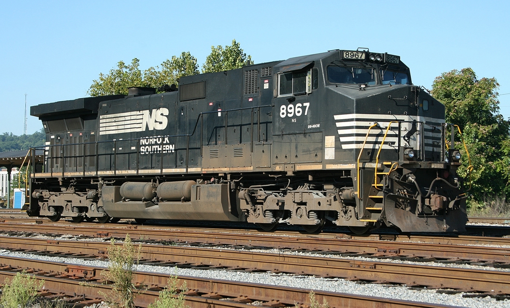 NS 8967